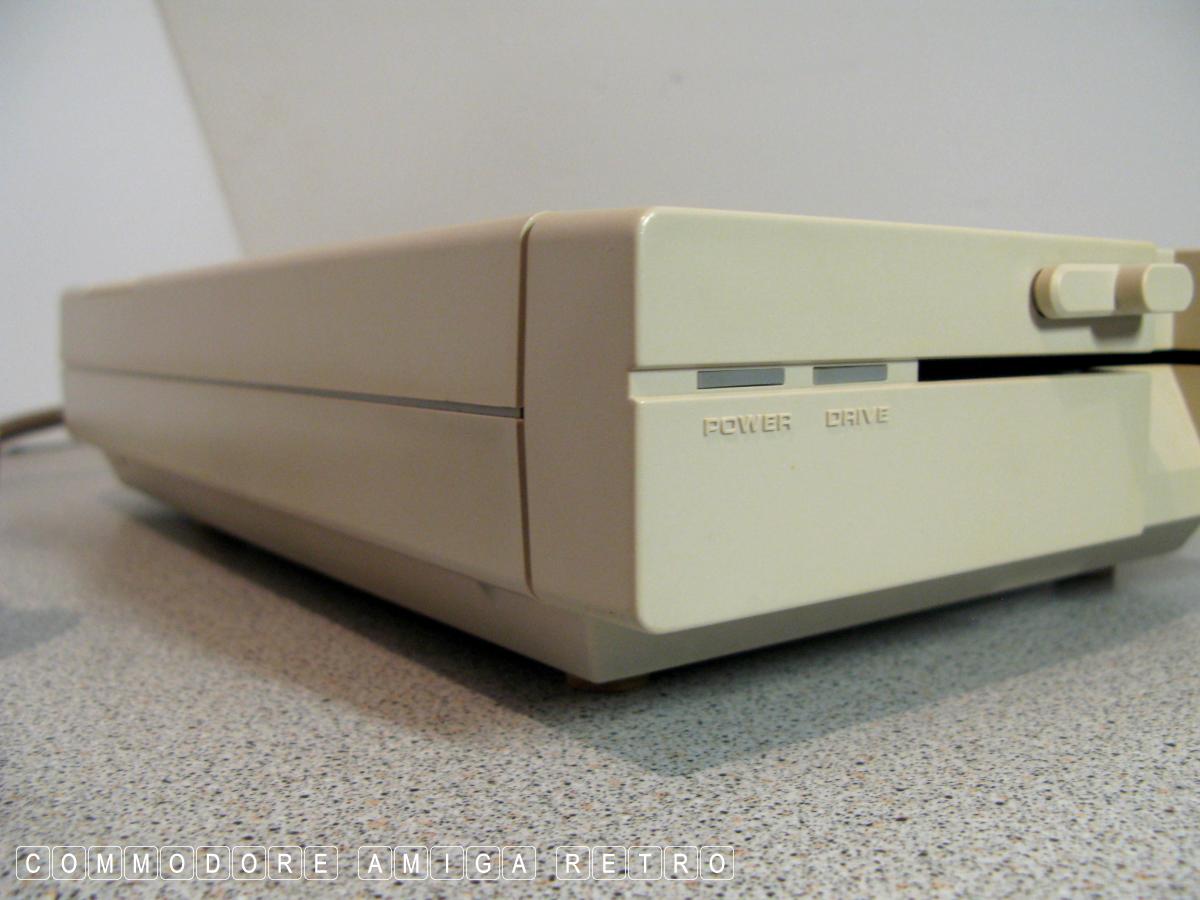 scuzzblogdfebruary22_0602 Amiga 1011 - External Floppy Disk.